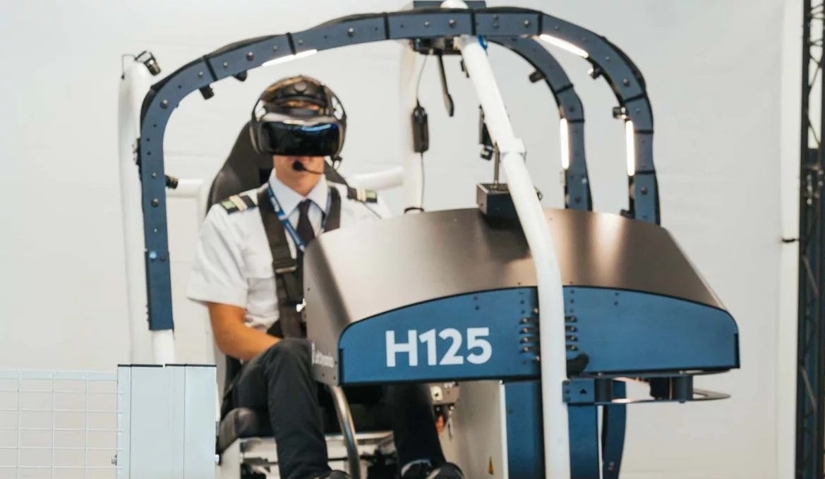 Breakthrough in Aviation Training: The First FAA-Approved VR Flight ...