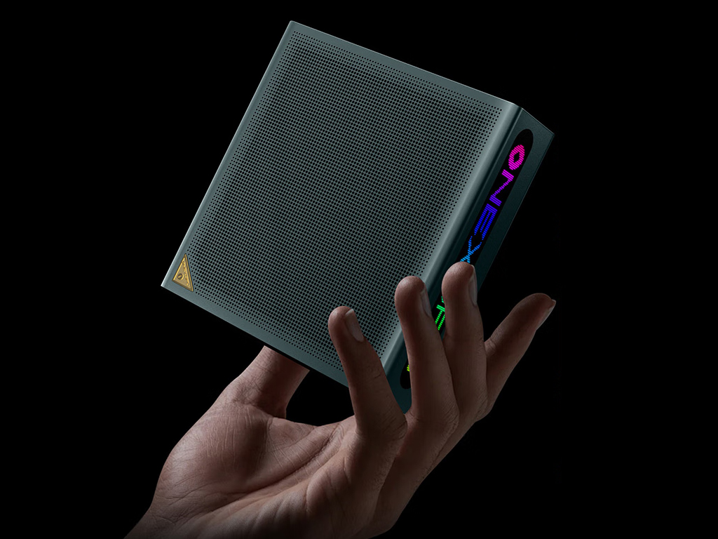OneXGPU Lite Arrives: Compact eGPU with OCuLink and 80 Gbps USB‑C Ports ...
