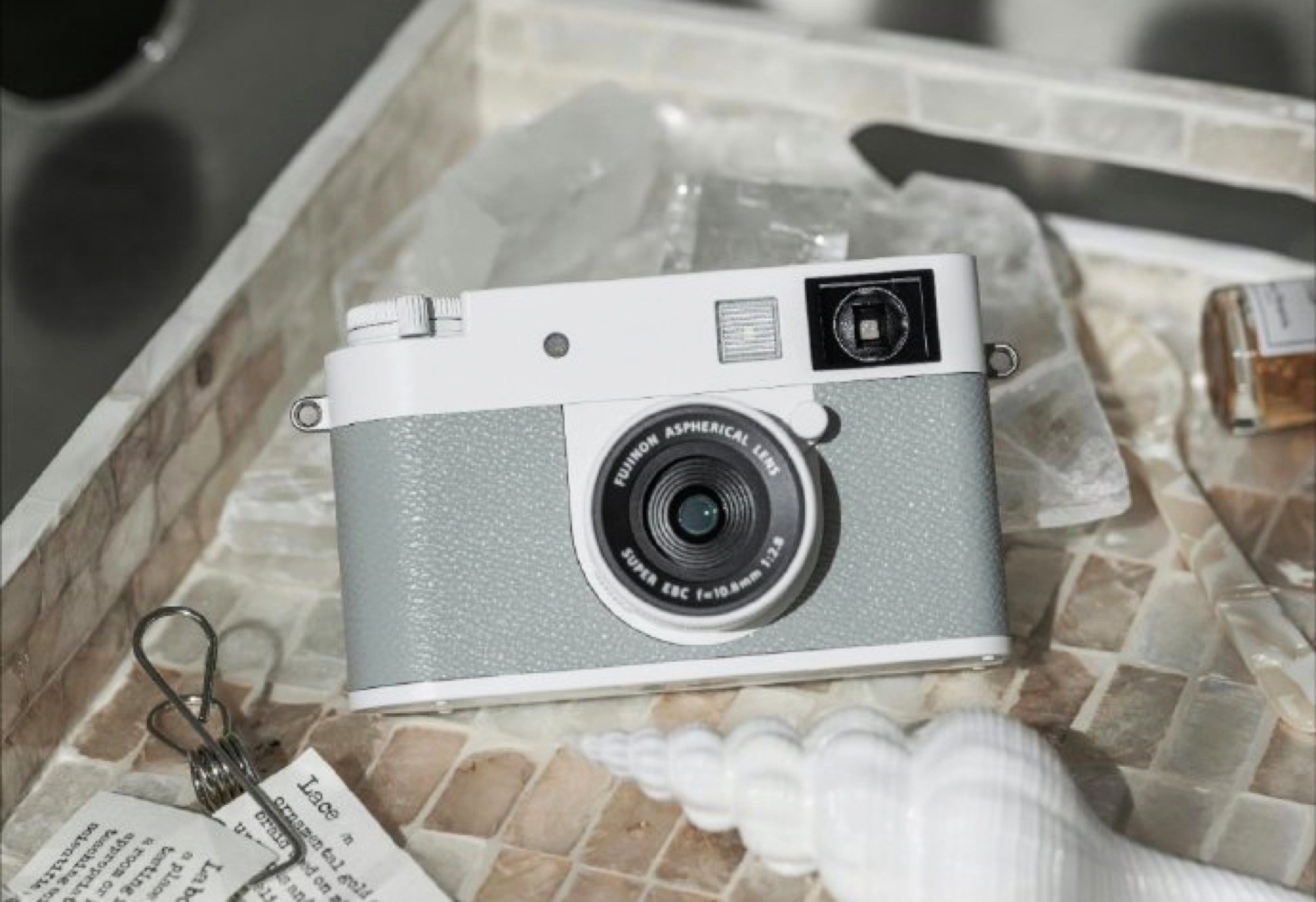 Leak Reveals Fujifilm’s White “X Half” Compact: 1-Inch Sensor and a ...